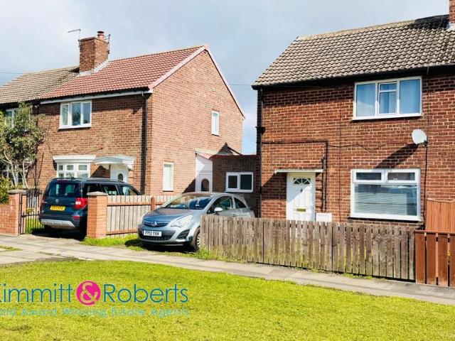 2 bedroom semi detached house for sale