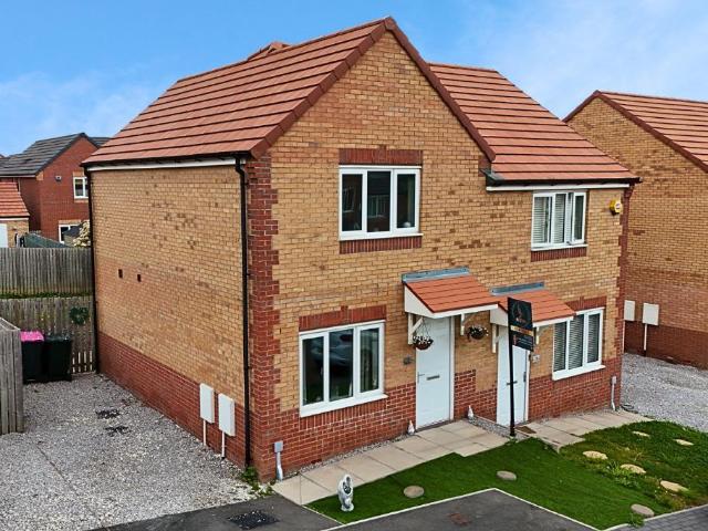 2 bedroom semi detached house for sale