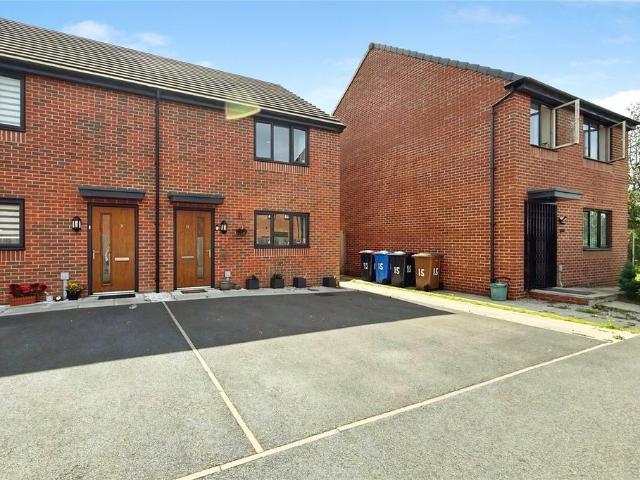 2 bedroom semi detached house for sale