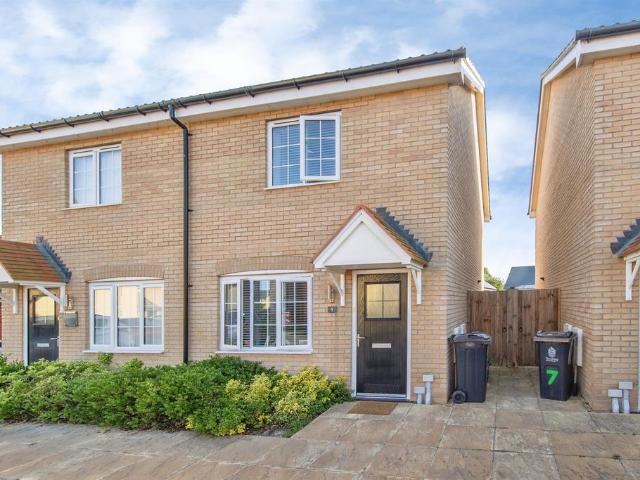 2 bedroom semi detached house for sale