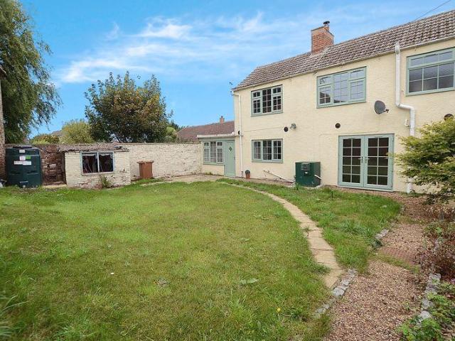 2 bedroom semi detached house for sale