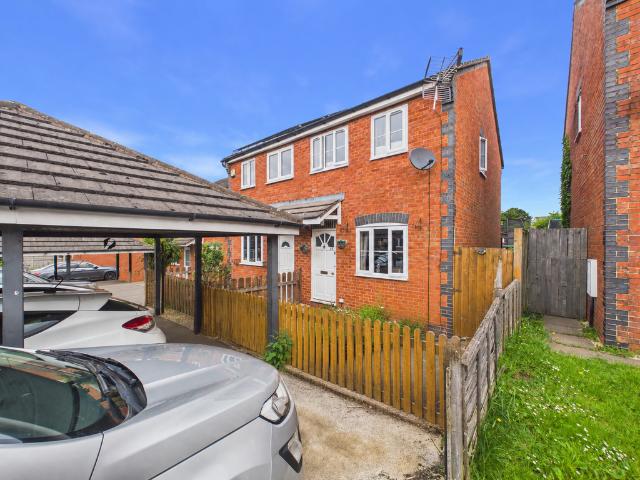 2 bedroom semi detached house for sale