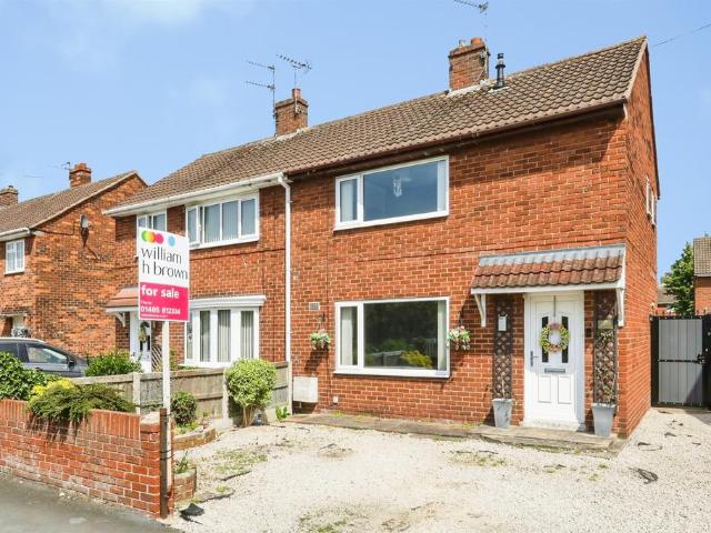 2 bedroom semi detached house for sale
