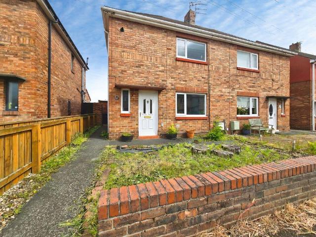 2 bedroom semi detached house for sale