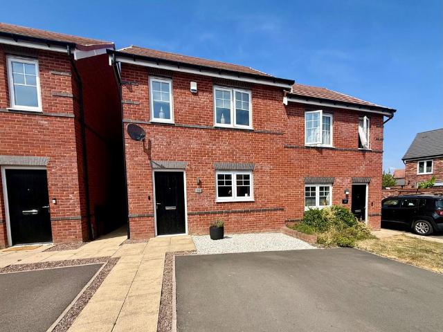 2 bedroom semi detached house for sale