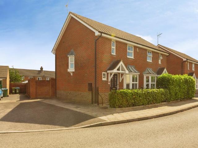 2 bedroom semi detached house for sale