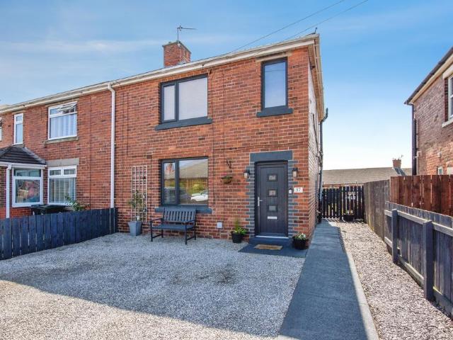 2 bedroom semi detached house for sale