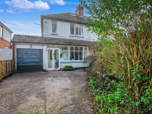 2 bedroom semi detached house for sale