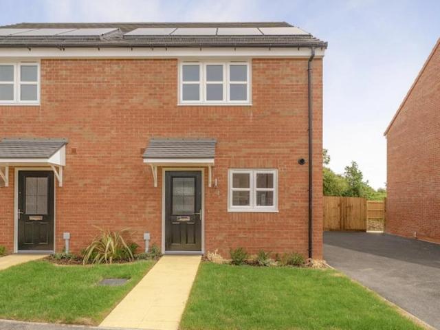 2 bedroom semi detached house for sale