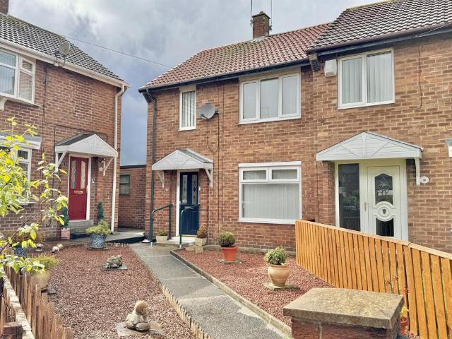 2 bedroom semi detached house for sale
