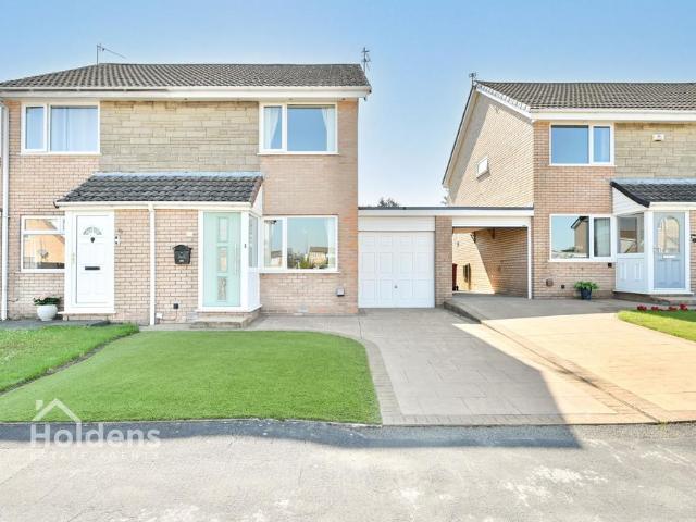 2 bedroom semi detached house for sale