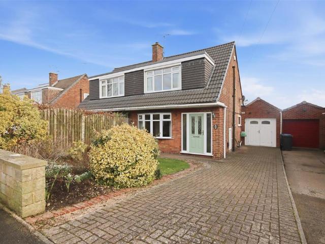 2 bedroom semi detached house for sale