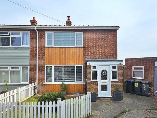 2 bedroom semi detached house for sale