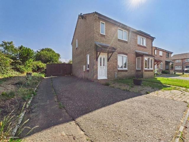 2 bedroom semi detached house for sale