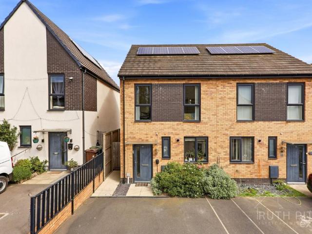 2 bedroom semi detached house for sale