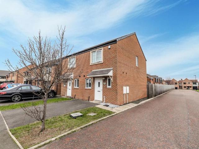 2 bedroom semi detached house for sale
