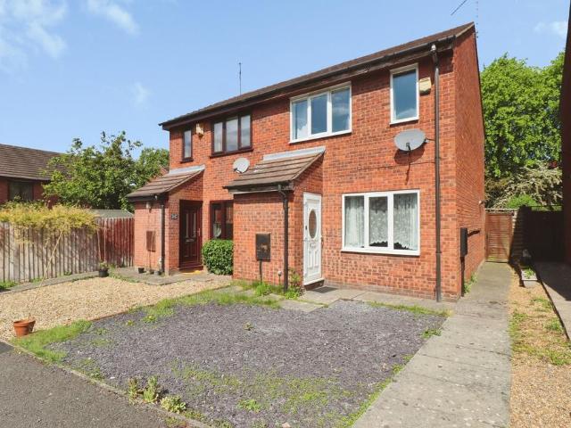 2 bedroom semi detached house for sale