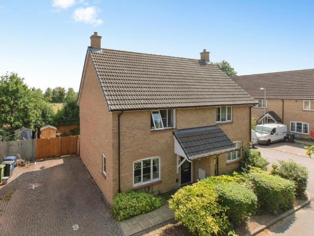 2 bedroom semi detached house for sale