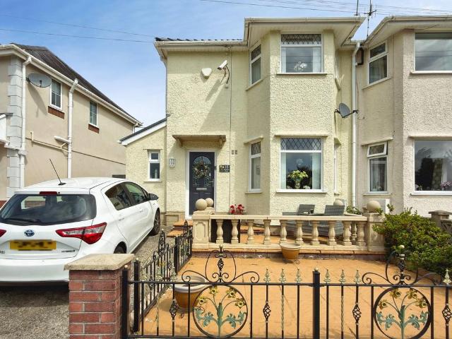 2 bedroom semi detached house for sale