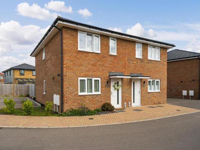 2 bedroom semi detached house for sale