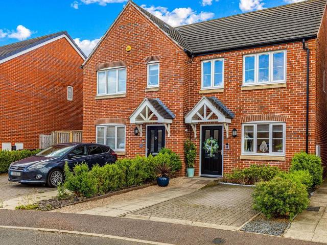 2 bedroom semi detached house for sale