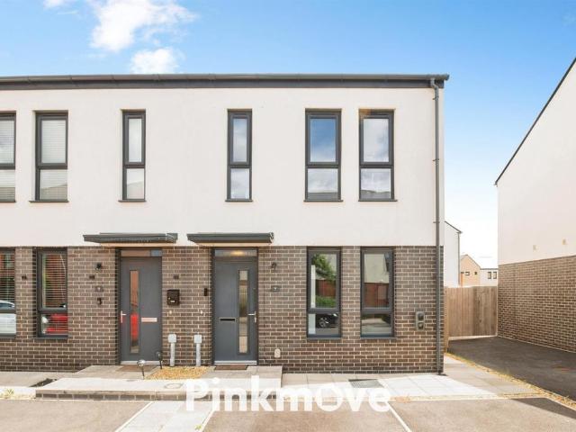 2 bedroom semi detached house for sale