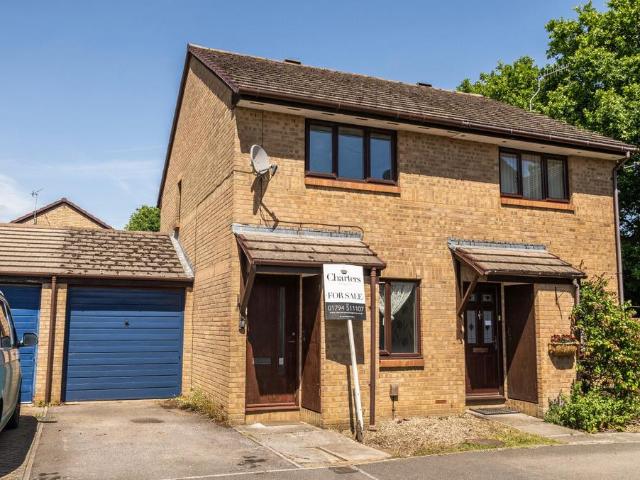 2 bedroom semi detached house for sale