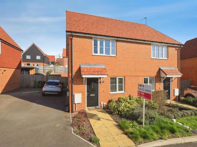 2 bedroom semi detached house for sale