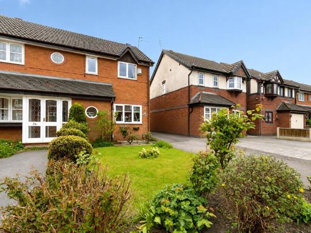 2 bedroom semi detached house for sale