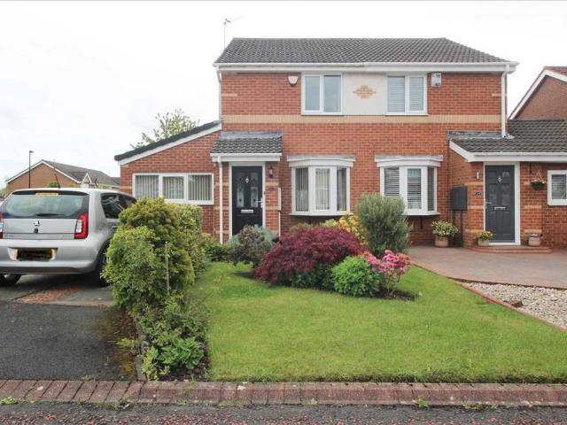 2 bedroom semi detached house for sale