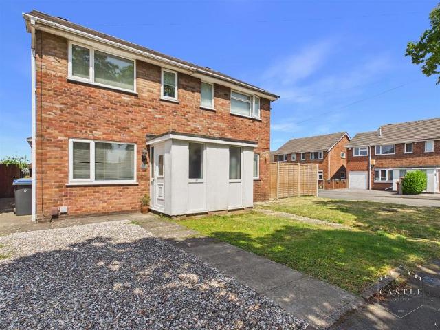 2 bedroom semi detached house for sale