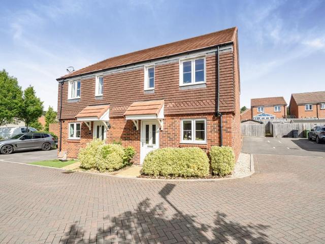2 bedroom semi detached house for sale