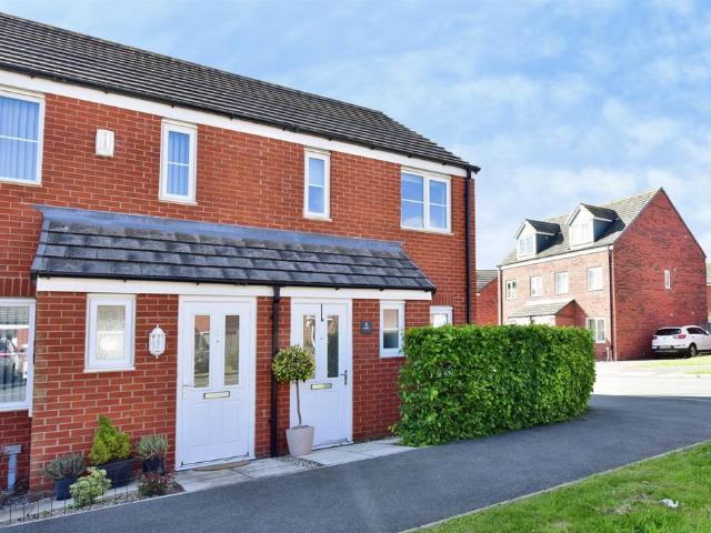 2 bedroom semi detached house for sale