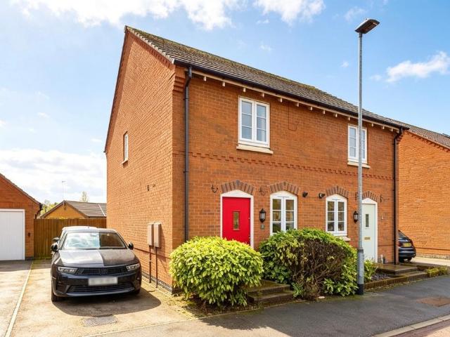 2 bedroom semi detached house for sale
