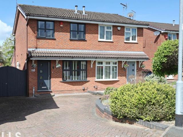 2 bedroom semi detached house for sale