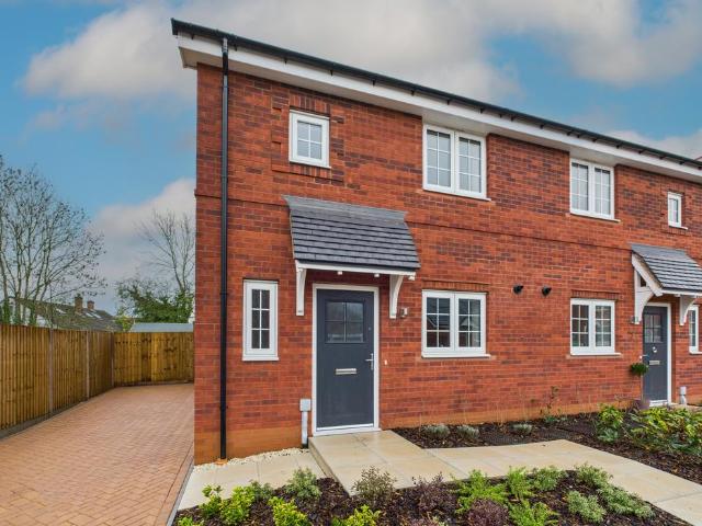 2 bedroom semi detached house for sale