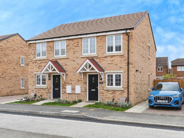 2 bedroom semi detached house for sale