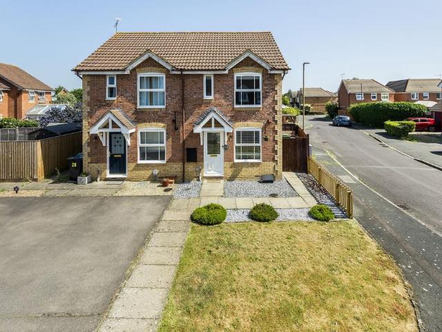 2 bedroom semi detached house for sale