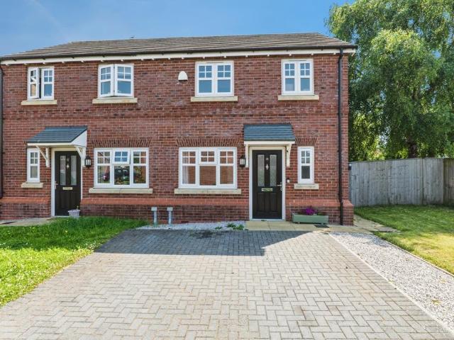 2 bedroom semi detached house for sale