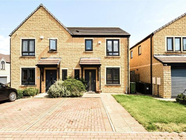 2 bedroom semi detached house for sale