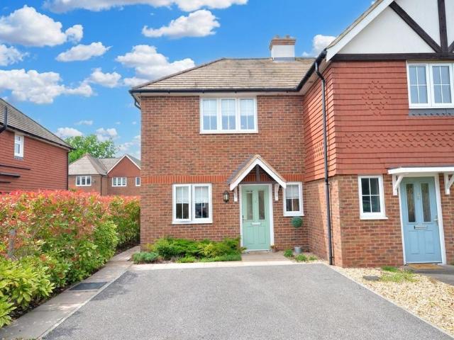2 bedroom semi detached house for sale