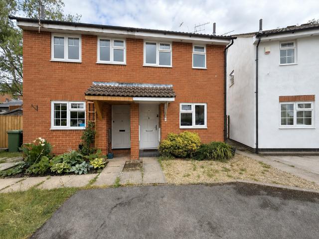 2 bedroom semi detached house for sale