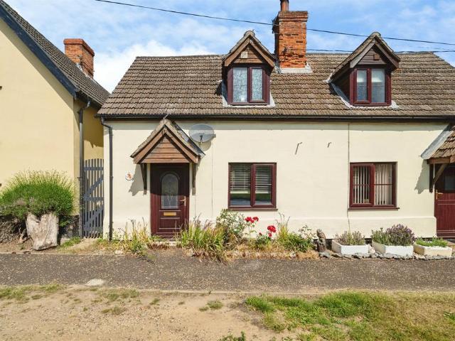 2 bedroom semi detached house for sale