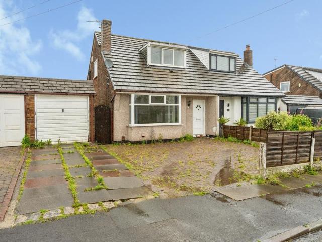 2 bedroom semi detached house for sale
