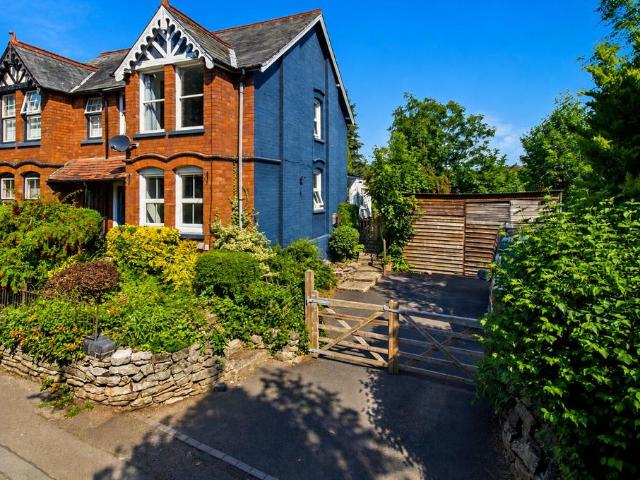 2 bedroom semi detached house for sale