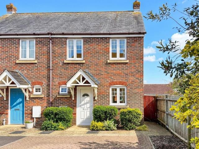 2 bedroom semi detached house for sale