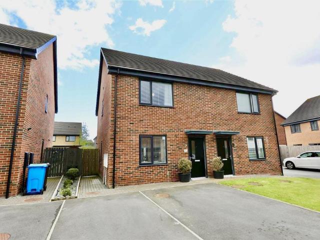 2 bedroom semi detached house for sale
