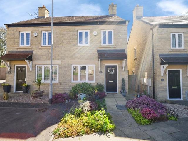 2 bedroom semi detached house for sale