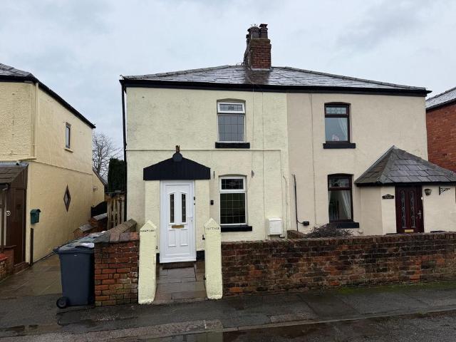 2 bedroom semi detached house for sale