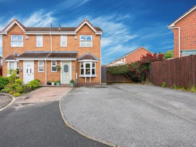 2 bedroom semi detached house for sale
